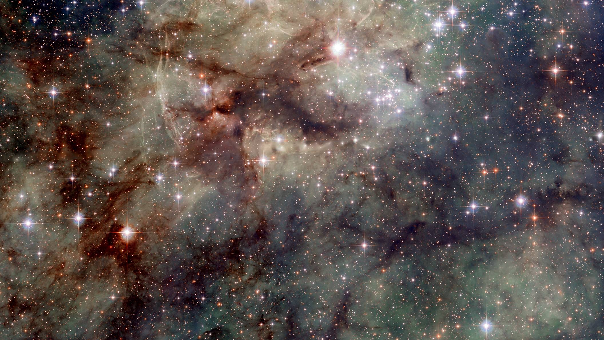 От снимков далеких галактик до загадочных космических аномалий