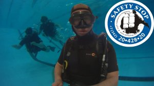 Сквозь толщу воды: Первые шаги Странника в мир подводных чудес. Safety Stop/
