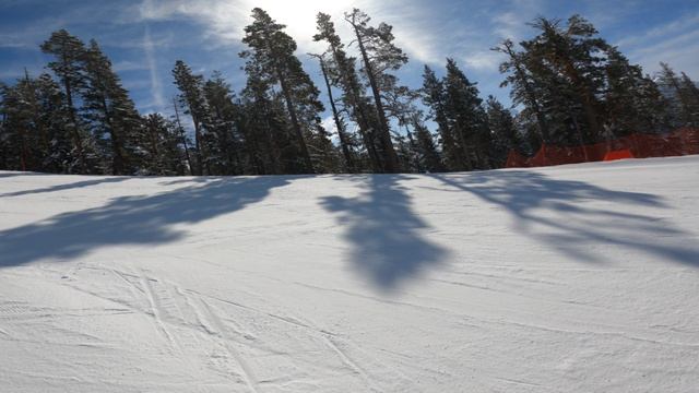 Архыз март 2025 спускаемся с Машкой по синей