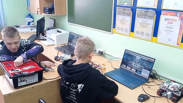 31.03.2025ОтчетДопМероприятДроныРоботыДетиКасли6-18лет