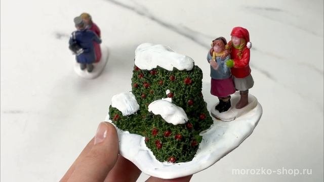 Набор декоративных фигурок 'Романтика и коньки', полистоун, 7-10 см, 2 шт., 03525-lemax