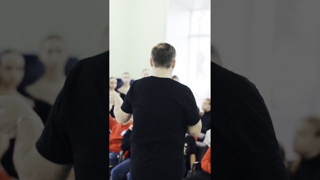 "Овация" встречает "Веснянку"