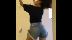 Spanish Girl Halie Loves Twerking (May 2021)