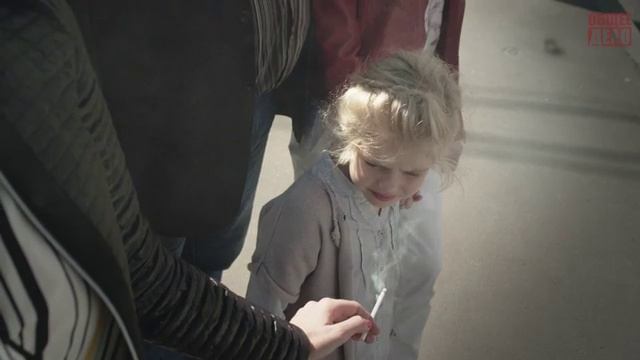 Видеоролик от МИНЗДРАВА: Влияние курения на окружающих