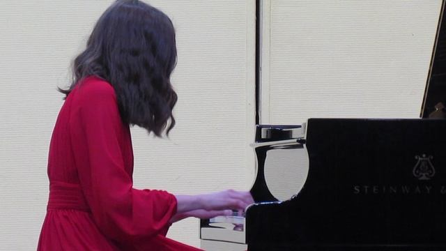 и.с.бах. "сарабанда" и "гавот". исп. ева ефимова