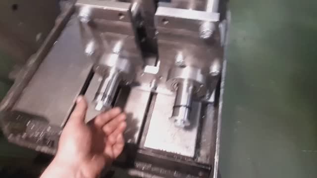 Трубогиб своими руками ( Часть 2 валы, подошва, гайки, корпуса подшипников.)