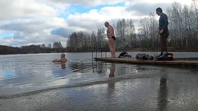 Одно утро: пробежка и ледяная вода | Мой день для здоровья