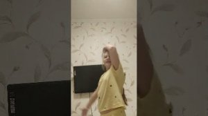 пою