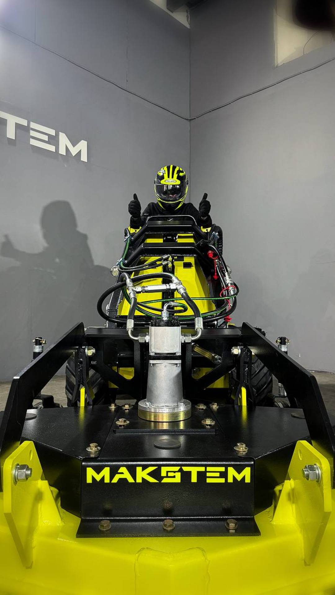 Газонокосилка роторная ❯ Газон ❯ Уборка ❯ Стройка ❯ Ландшафт ❯ Дизайн ❯ Макстем ❯ Мини Погрузчик ❯РФ