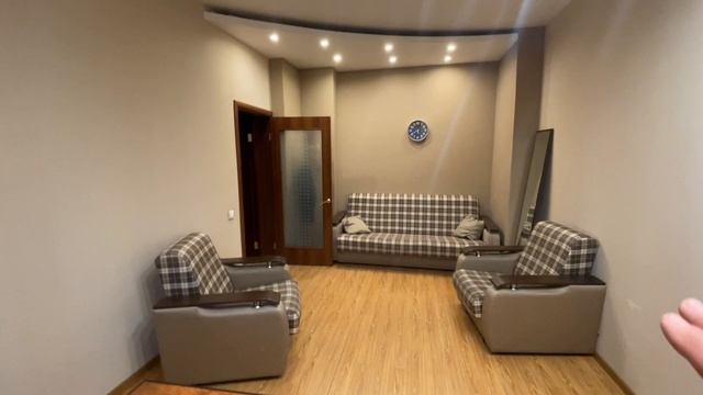 Организация кабинета психолога с рабочим местом для семейного приема клиентов .