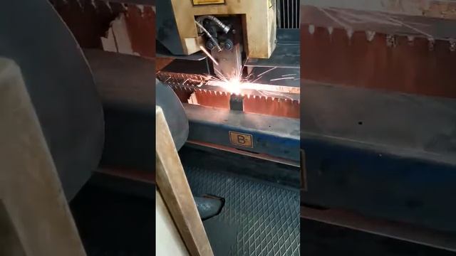 Лазерная резка листового металла: лазерная резка нержавейки - изготовление деталей из aisi 304 3 мм