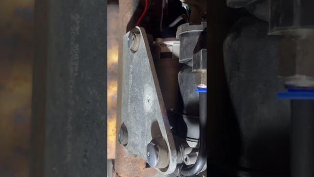 Land Rover air suspension pump replaced.