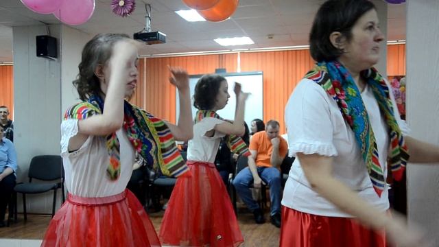 Шуточный танец «Матрёшки»