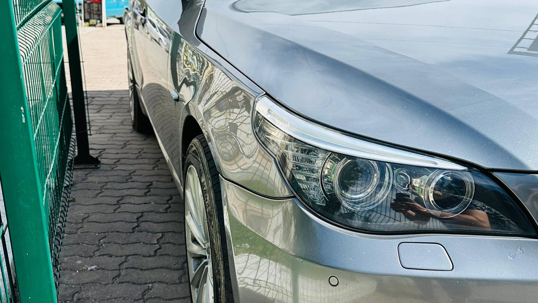 BMW-5 Series E-60.