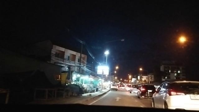 чонбури. дорога с набережной อ่างศิลา ang sila. вечер chonbury ชลบุรี по дорогам таиланда