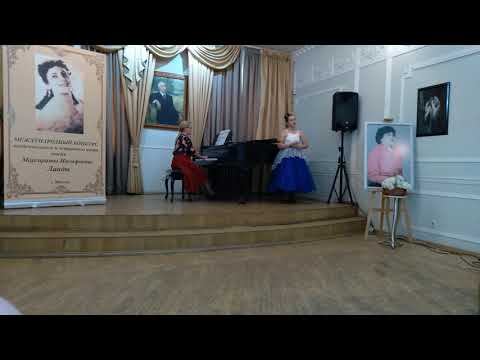 В. Моцарт Маленькая пряха, Е. Горина "Над полями да над чистыми..." Поёт Лилия Семчук 10 лет