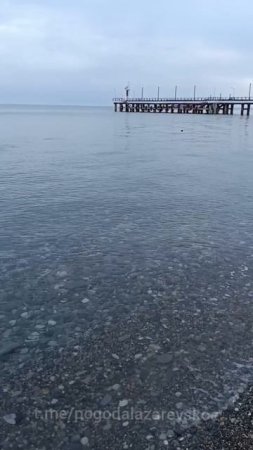 Море, центральный пляж Лазаревское 25 марта 2025.