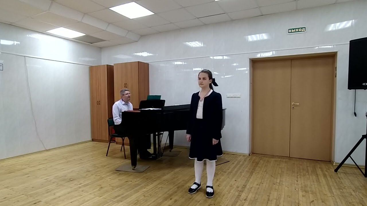 Переводной экзамен по сольному пению. Мария Полевая 1 класс
