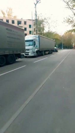 Огромный газель 😁 #москва #москвасити #газельбизнес #фура #laqaynews