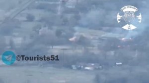 - САУ 2С1 "Гвоздика".
- Пункт управления БпЛА.
- Склад ГСМ.
- гексакоптер Р-18 "Баба Яга".
Армия РФ