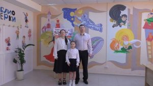 Зверева Василиса, МБОУ СОШ №1, 1 класс. С. Михалков Нет войны