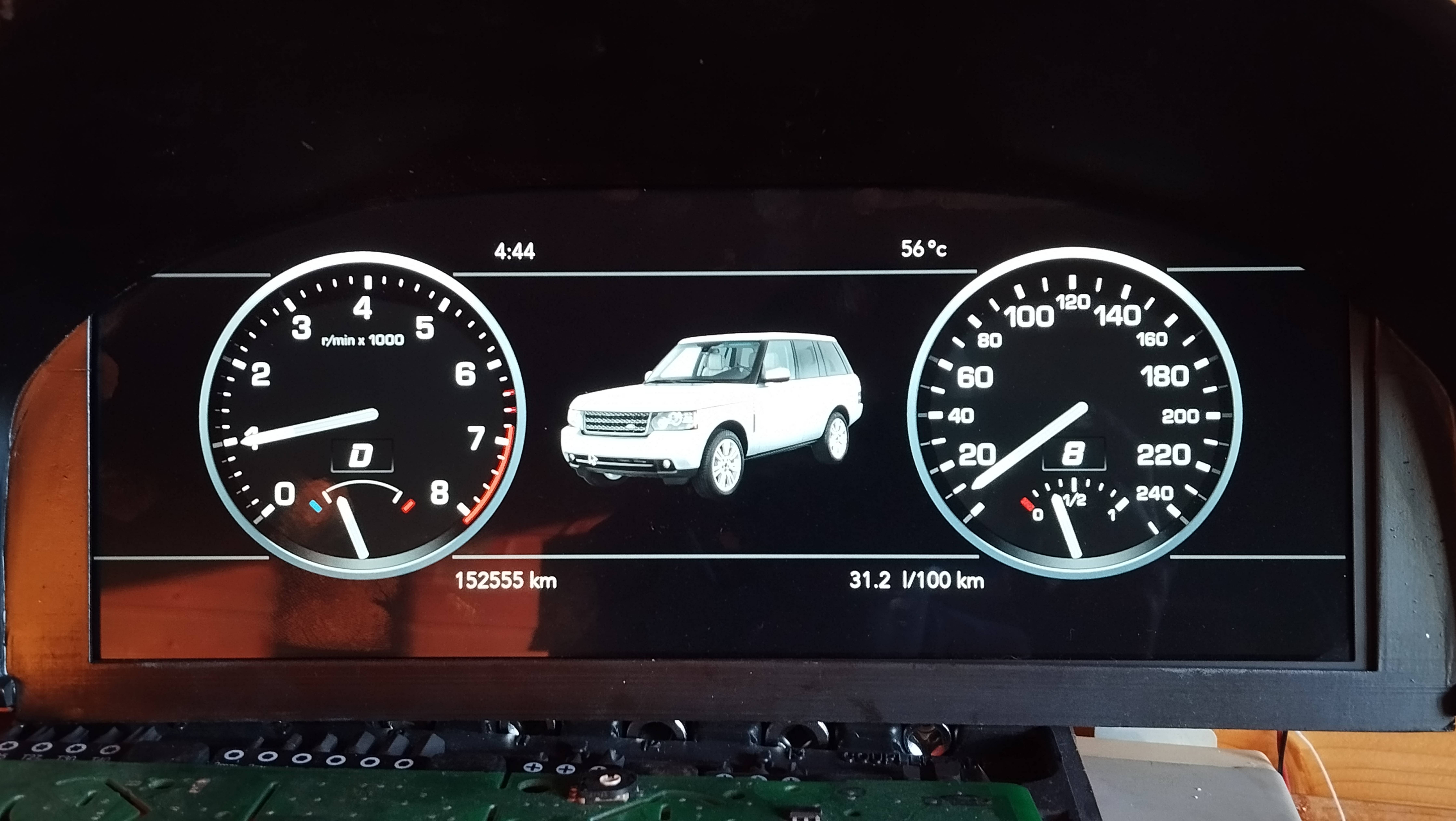 LCD приборная панель на Range Rover L322, закончена на 99%
