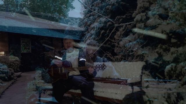 ПАДАЕТ СНЕГ...