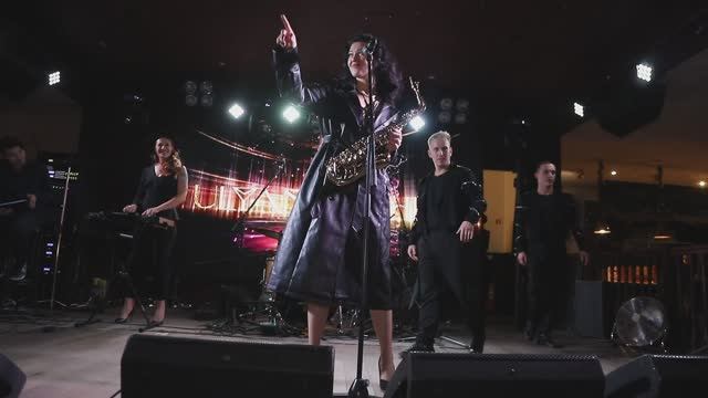 ULYANA SHIK, DJ Yara, шоу-балет Redkings