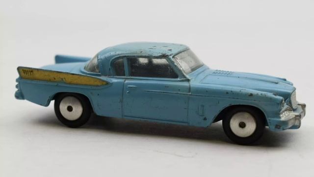 Studebaker Golden Hawk 1958-1966. Corgi Toys #211