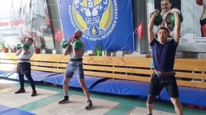 💪 Полицейские Бурятии соревновались в гиревом спорте