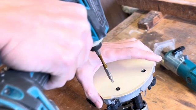 Изготовление подошвы для погружной базы кромочного фрезера Макита из акрила мастером Масао