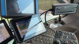 автопилот Trimble и Ликвилайзер Duport . Внесение жидких удобрений