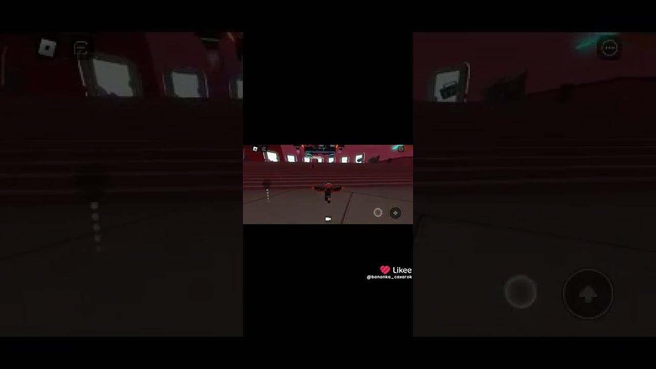получаем книгу на голову бесплатно в RobloX