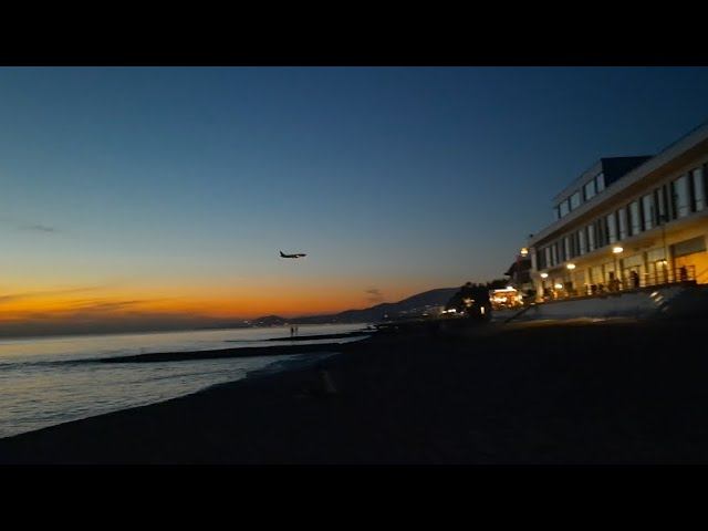 Сочная женщина! Вечер перестаёт быть тОмным