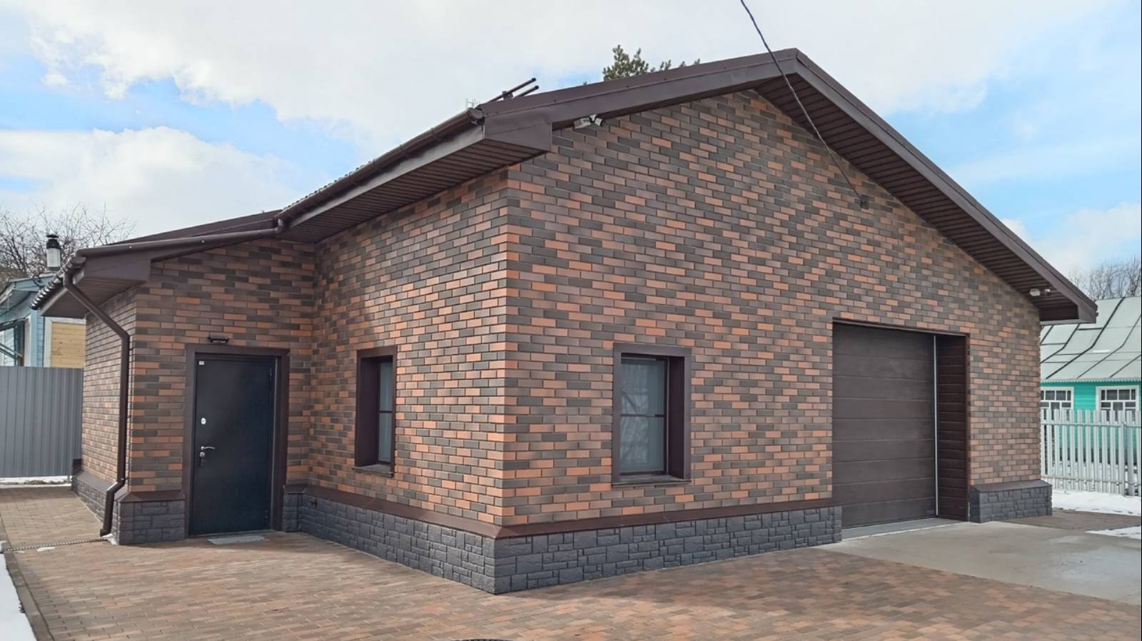 Гараж - студия . Часть 1 ая .