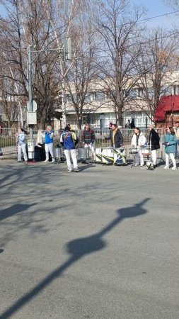 уличные музыканты - поддержка бегунов