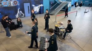 За кулисами съемок клипа ко Дню космонавтики