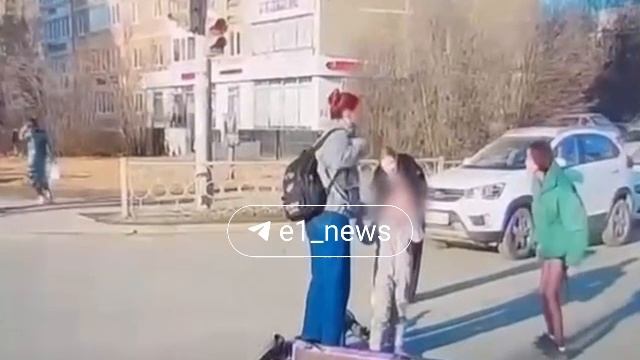 Происшествие
Самокатчицы сбили пятилетнюю малышку на «зебре» и уехали
#euc
#моноколесо