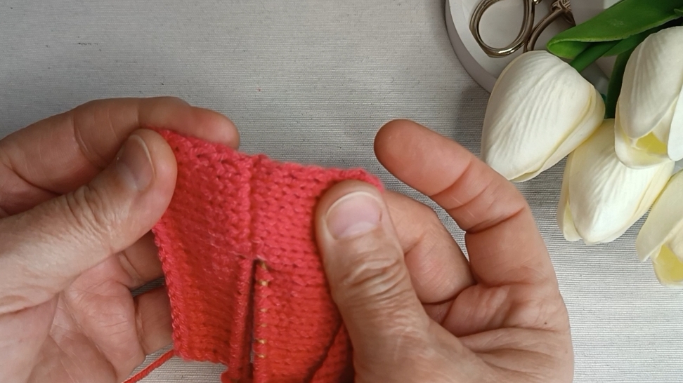 Как сшить плечевые швы в вязаных изделиях самый простой способ