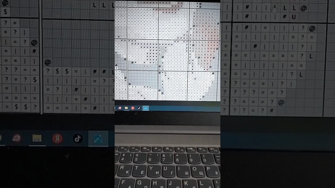 Сумасбродная идея - вышивка по фото. Надеюсь, не 5 лет потрачу♀️ | #shorts #ideas #творчество