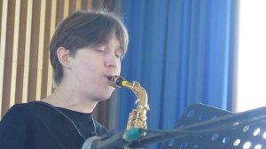 американская мелодия. соло на саксофоне - григорий латкин