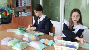 Школьники готовят банные наборы для отправки на СВО