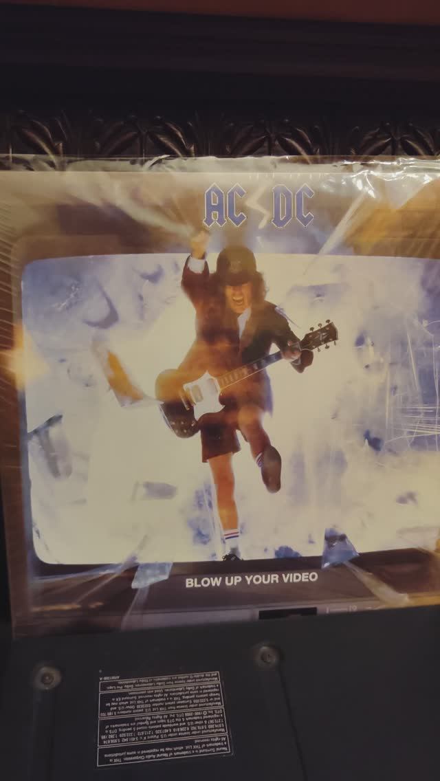 AC⚡DC