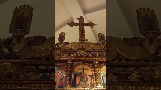 Резьба алтарной преграды.