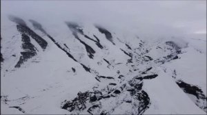 Снег  в горах в апреле