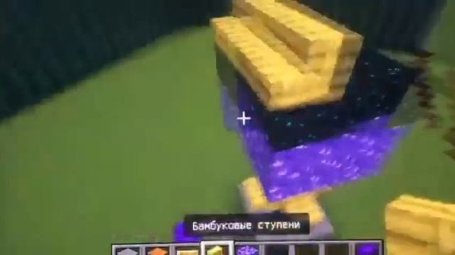 Битва строителей между 3-мя друзьями в Minecraft bedrock edition на ПК
