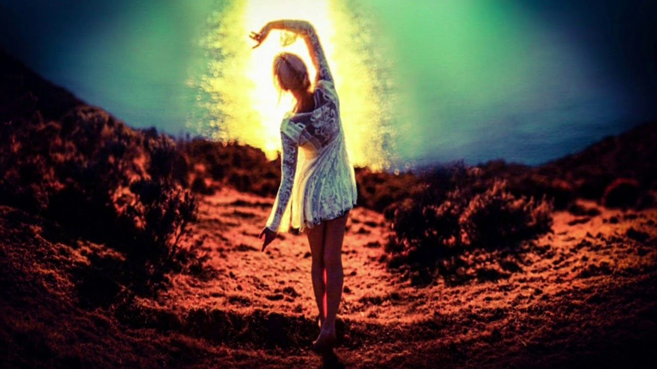 Осип Мандельштам "О, как же я хочу, не чуемый никем..." Читает Павел Морозов