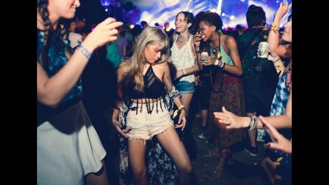 супер клава.текст песни,возможно для вашей.