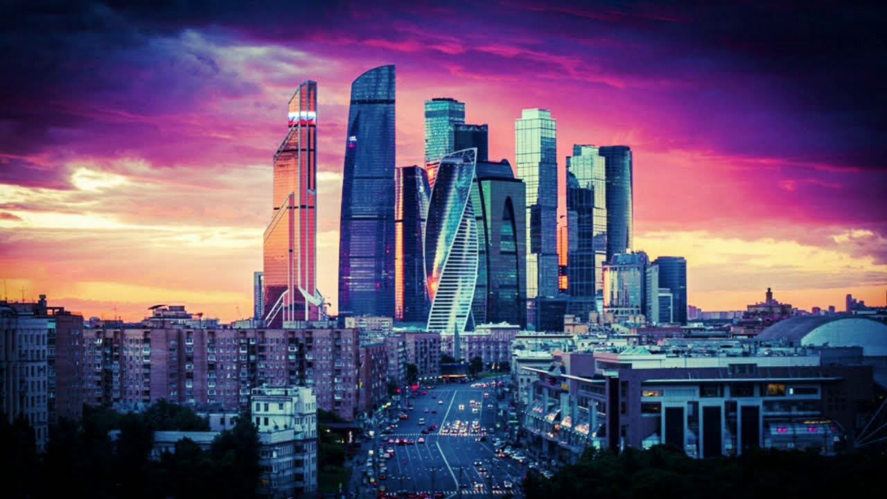 Георгий Иванов "Нет в России даже дорогих могил..." Читает Павел Морозов