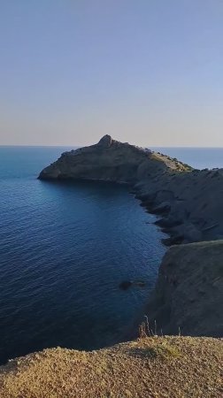 Море. Горы. Вечер. Апрель.